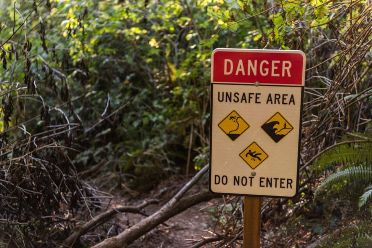 7 Must-Know Hiking Trail Signs